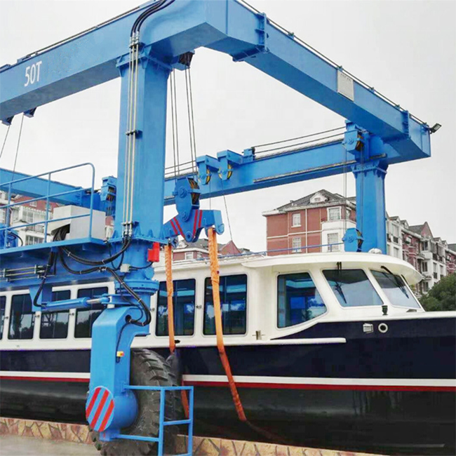 Marine Travel Lift 50t 80t Boat Hoist Crane Port Gantry For Lift Yacht